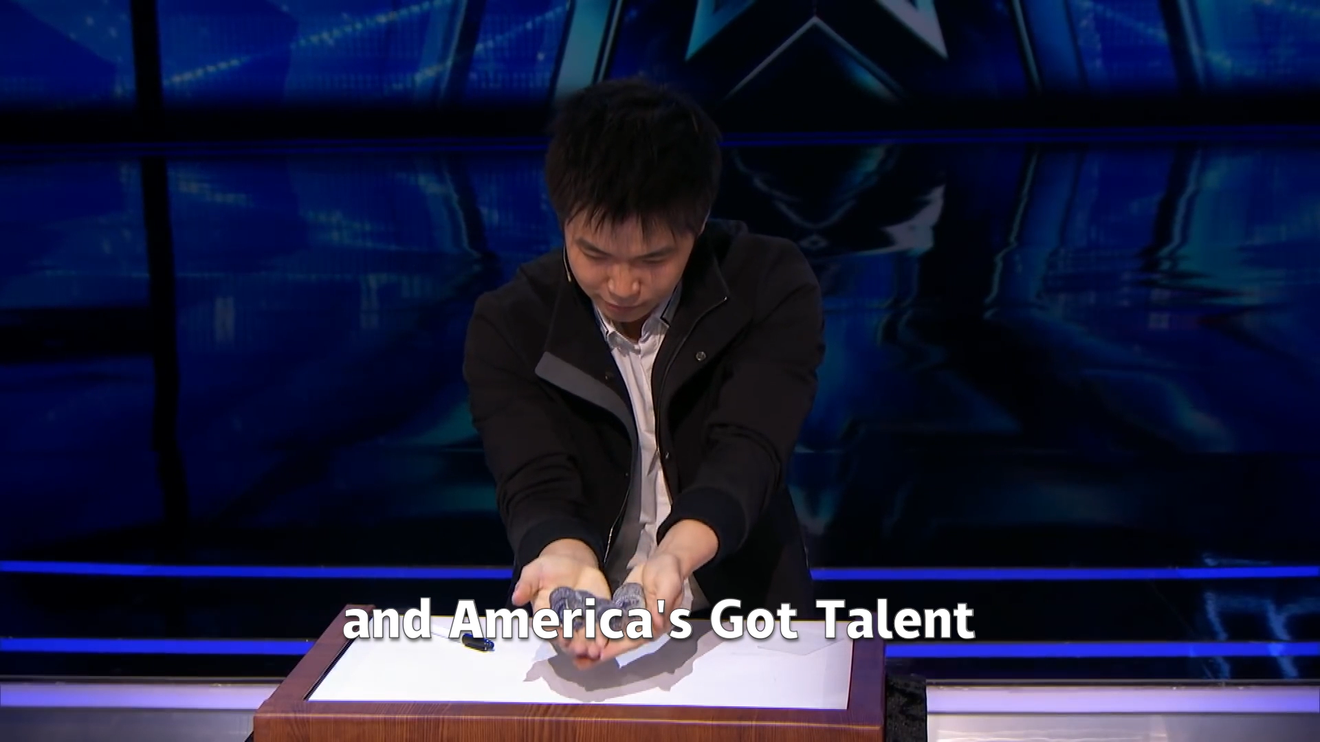 Imagination Coin by Eric Chien & Bacon Magic - Trick - Murphy's Magic ...