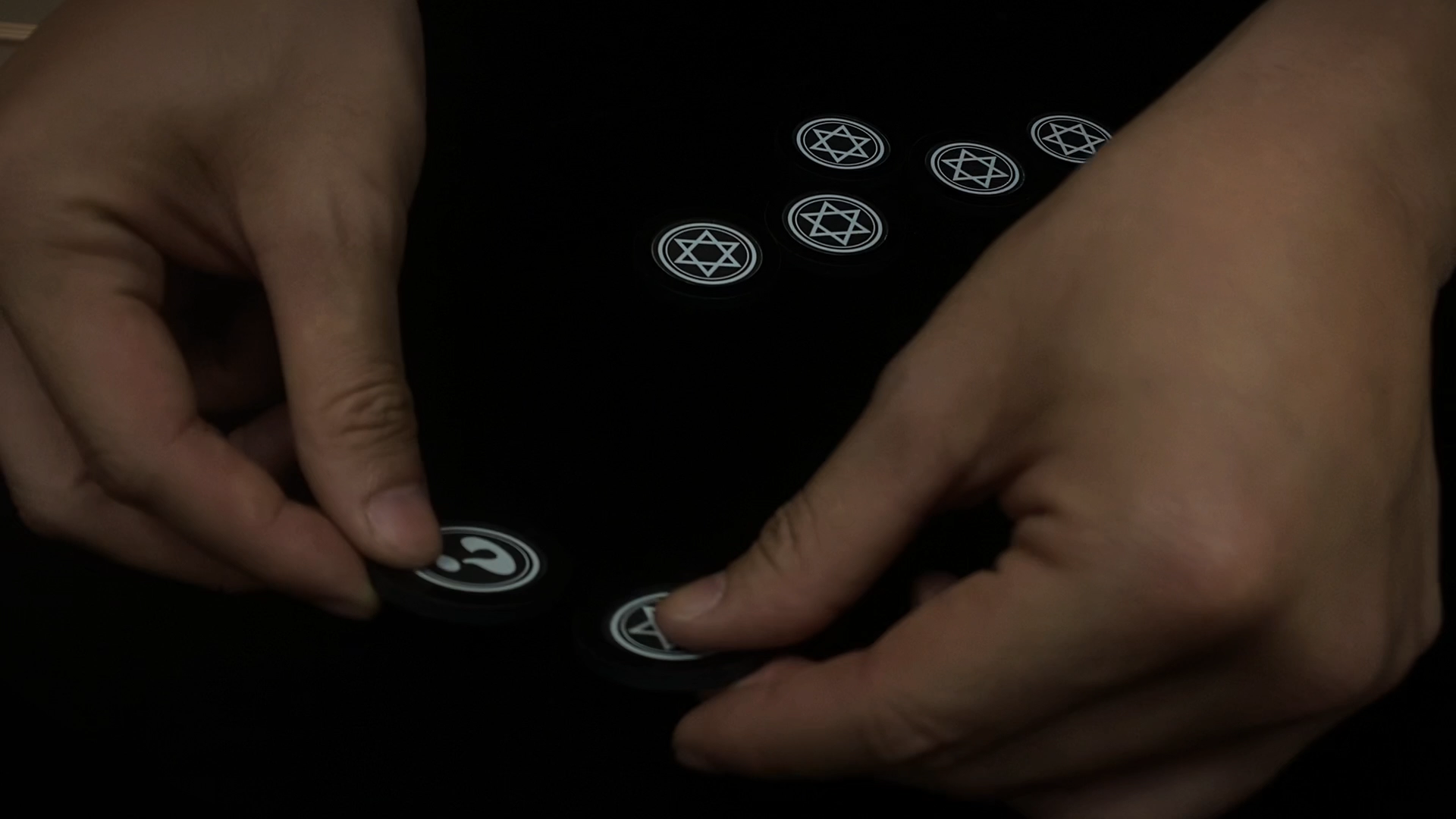 Kaifu's Chip By Black Hat Magic & Magic Action - Trick - Murphy's Magic ...